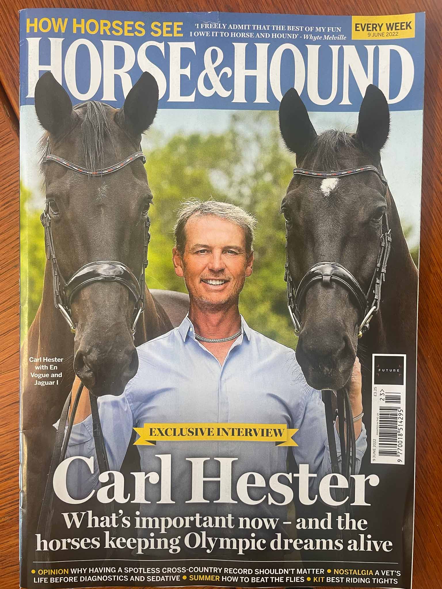 Jaguar op de cover van Horse and Hound – Van Olst Horses